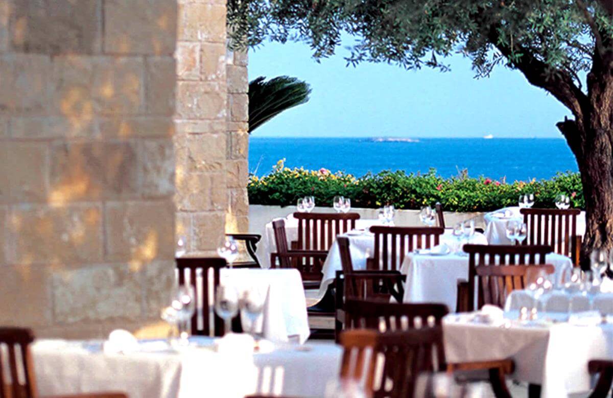 anassa hotel open air restaurant